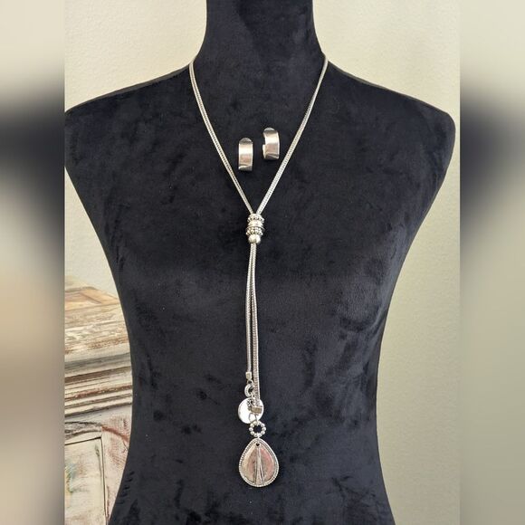 Chico's | Jewelry | Chicos Lariat Style Necklace And Earring Set Silver ...